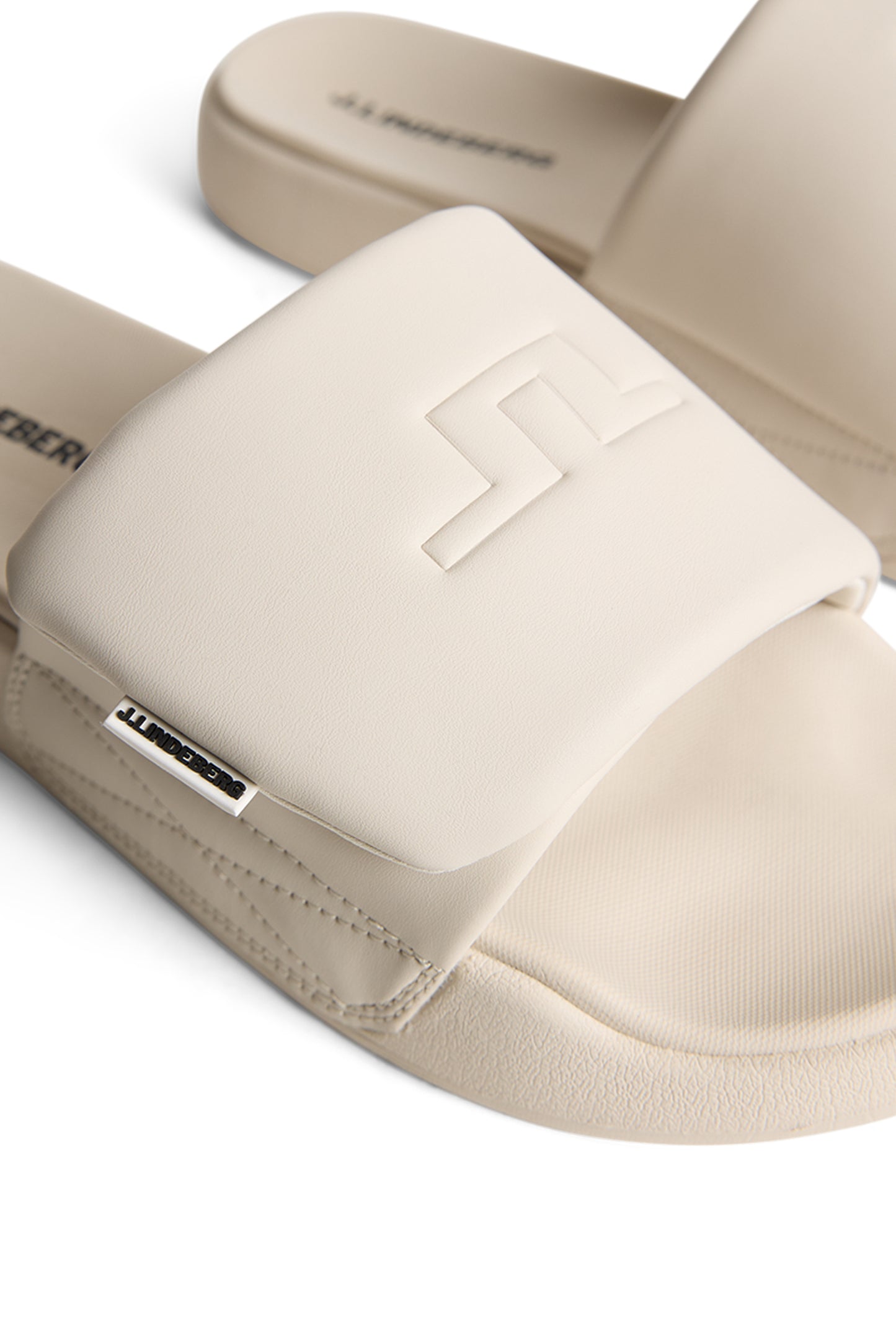 Bridge Logo Slides / Moonbeam – J.Lindeberg