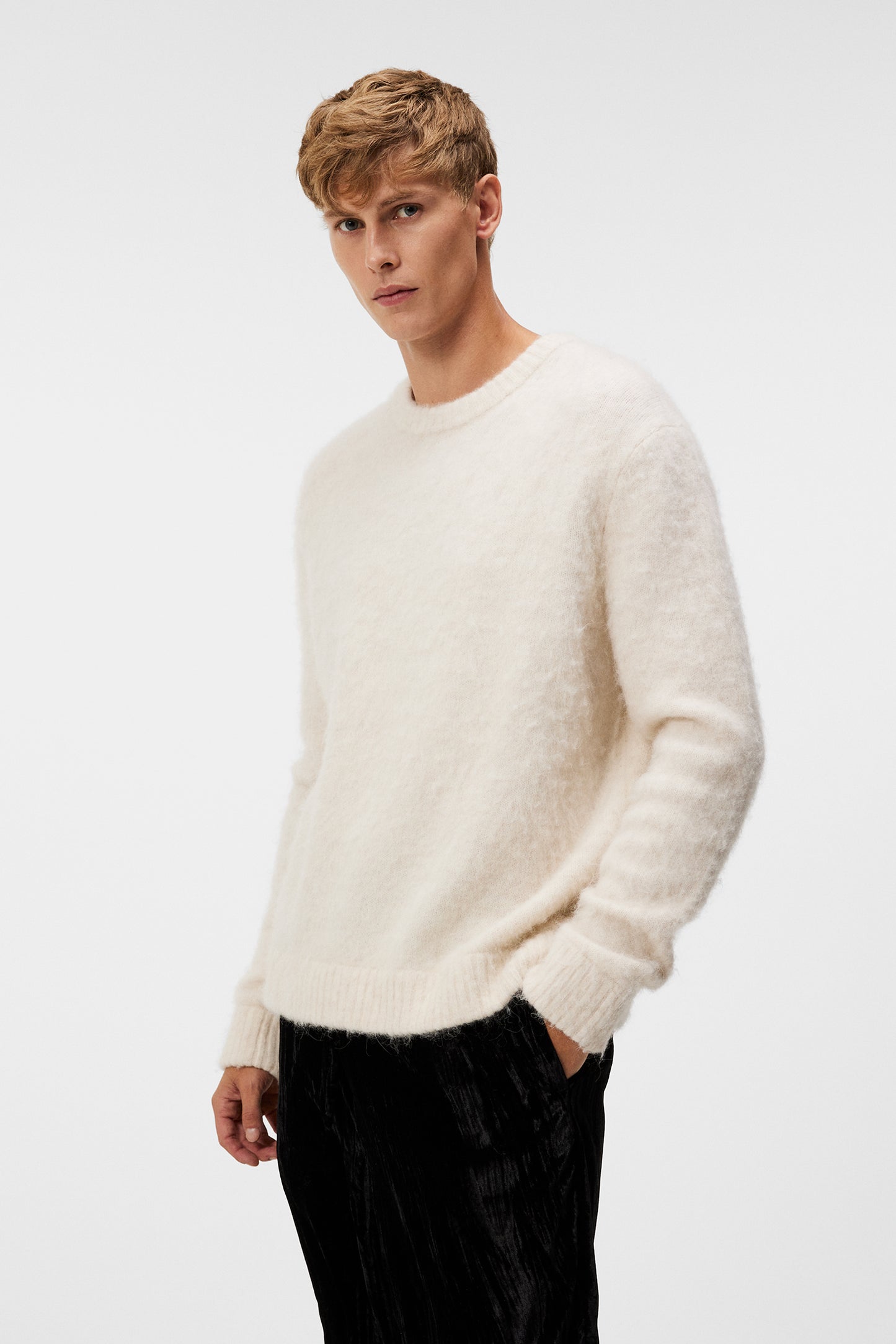 Harold Hairy Knit Crew / Cloud White – J.Lindeberg