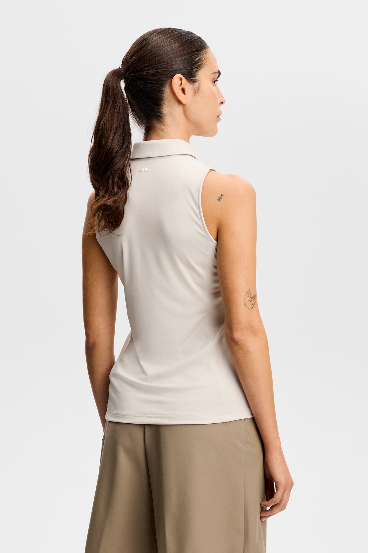Dena Sleeveless Polo / Moonbeam – J.Lindeberg