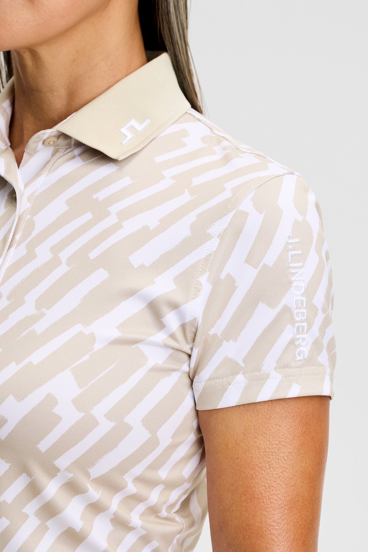 Tour Tech Print Polo / Oak Island Fossil M – J.Lindeberg