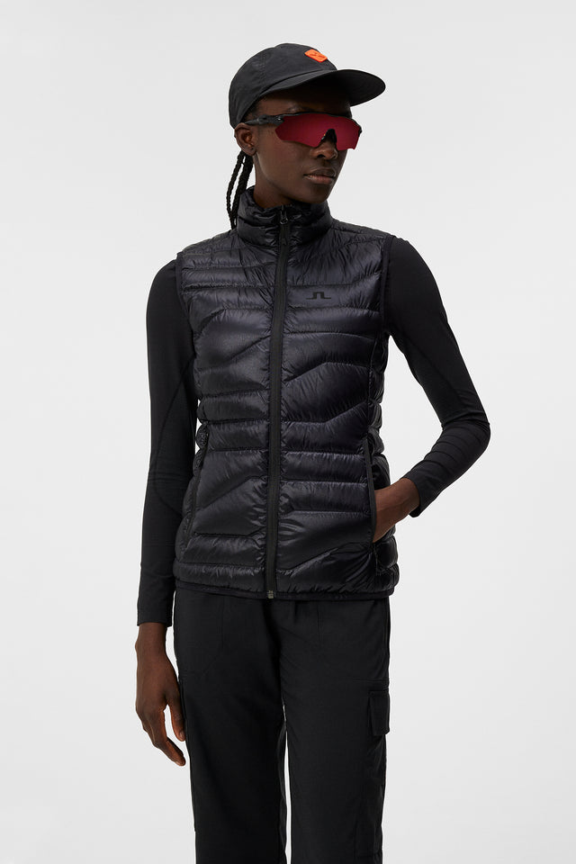 Classic Vests for Women - J.Lindeberg