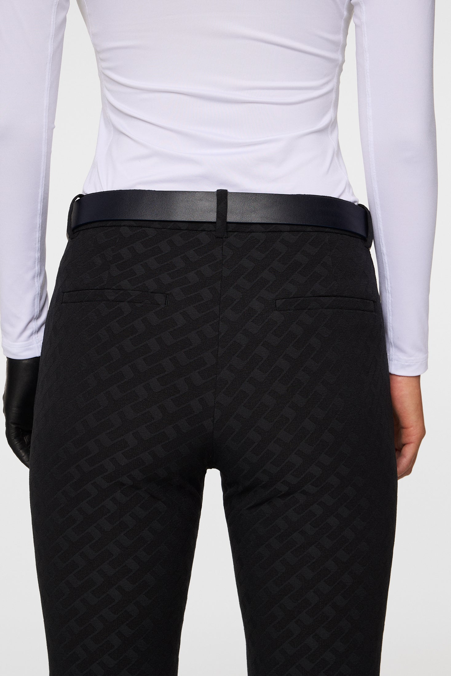 Pia Bridge Pant / Black – J.Lindeberg EU