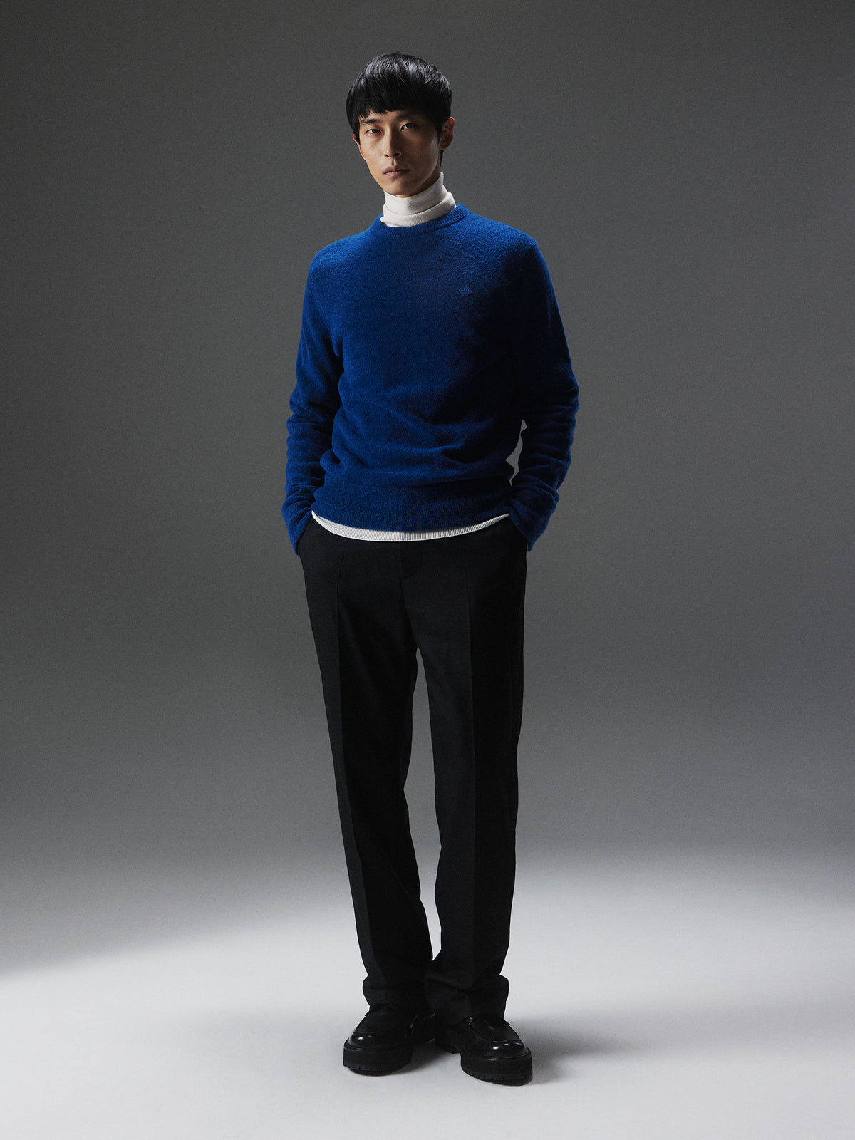 Yuri Merino Logo Crew Sweater / Navy Peony – J.Lindeberg